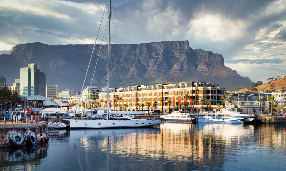 Public Transport in Cape Town – MyCiTi Bus, Trains & Taxis
